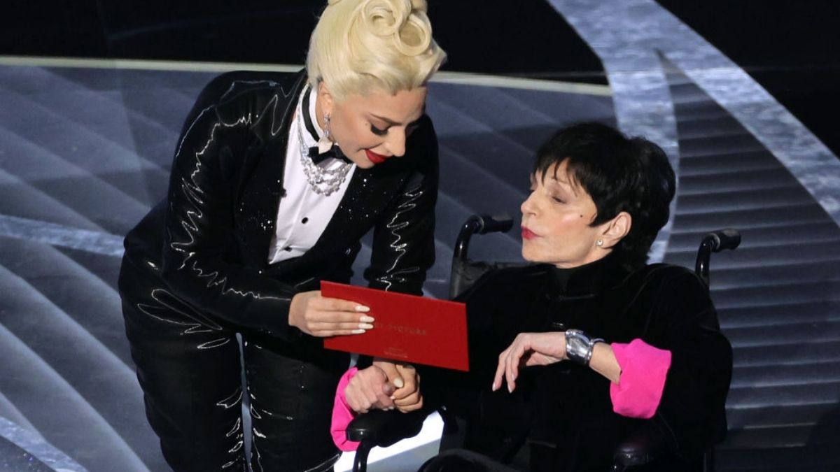 Liza Minnelli aparece en silla de ruedas: presentó premio en los Óscar ...