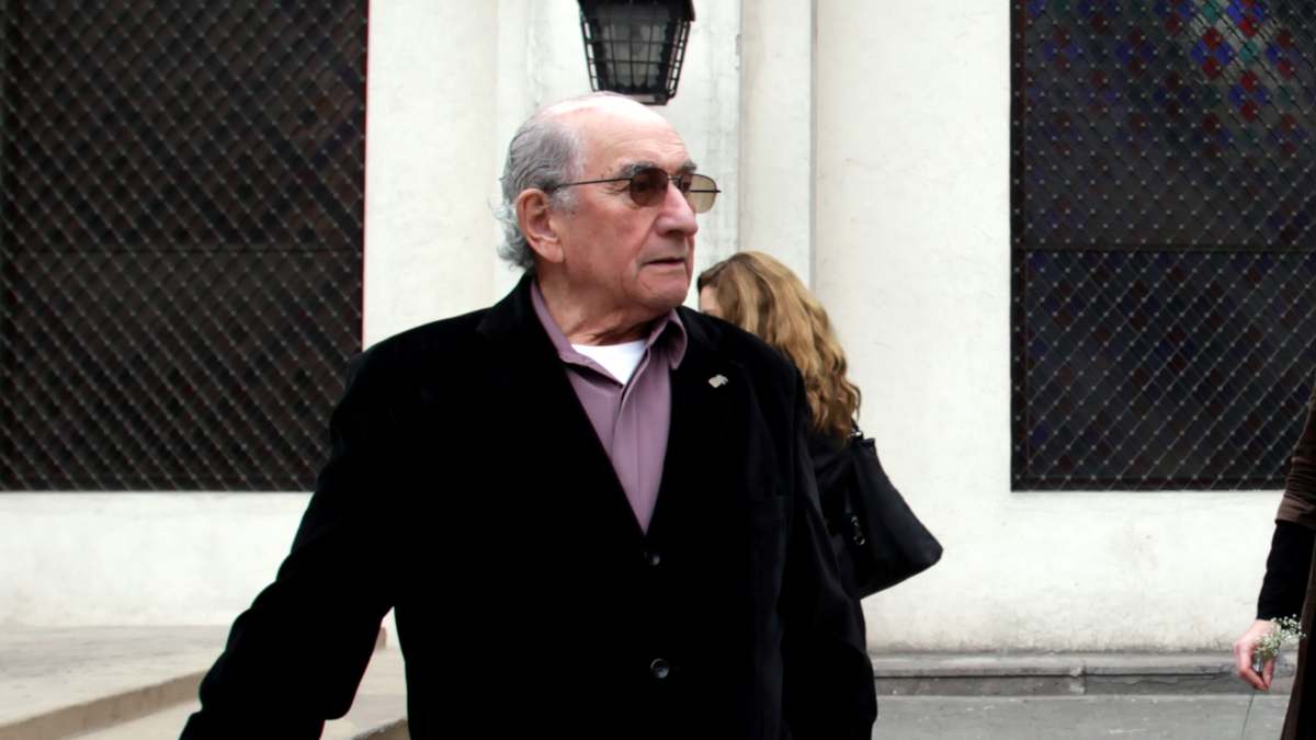 Luis Alarcón revela que batalla contra un complicado cáncer — Radio Imagina