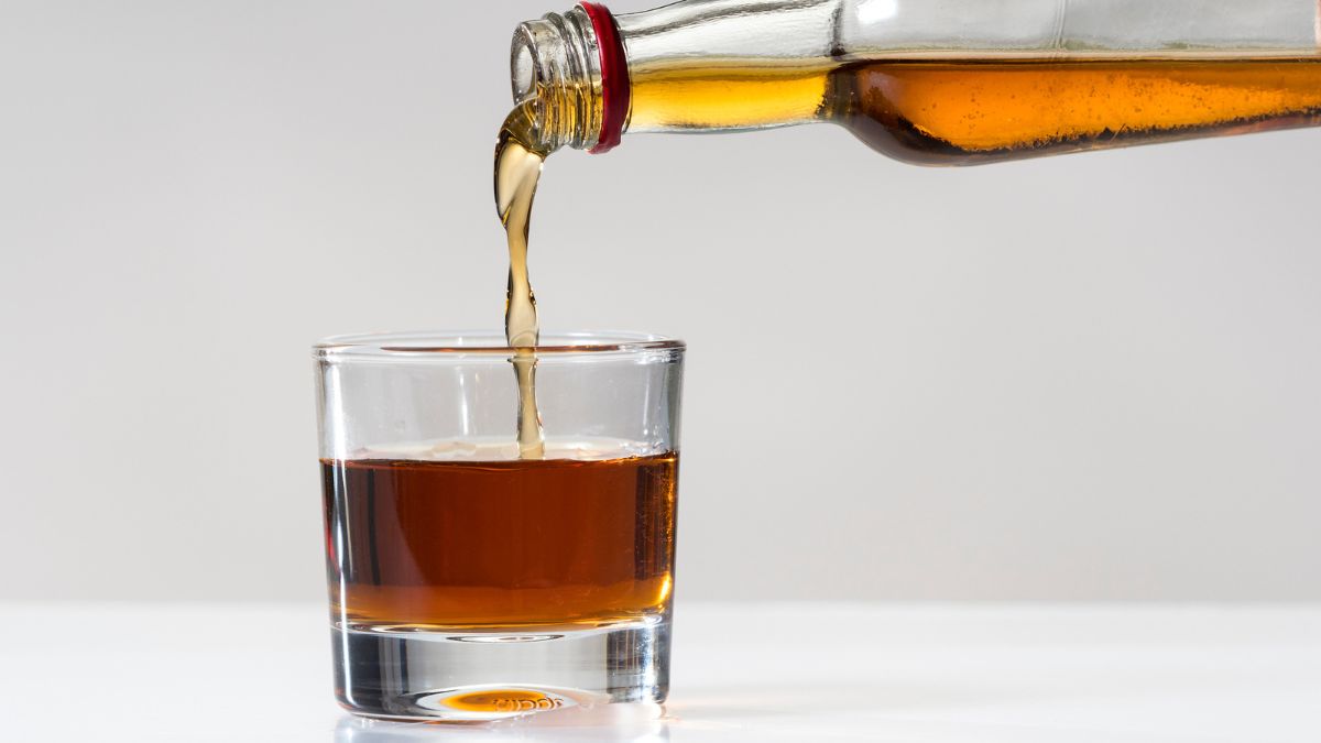 Consumo de alcohol: Chile es le cuarto país donde más se bebe — Radio ...