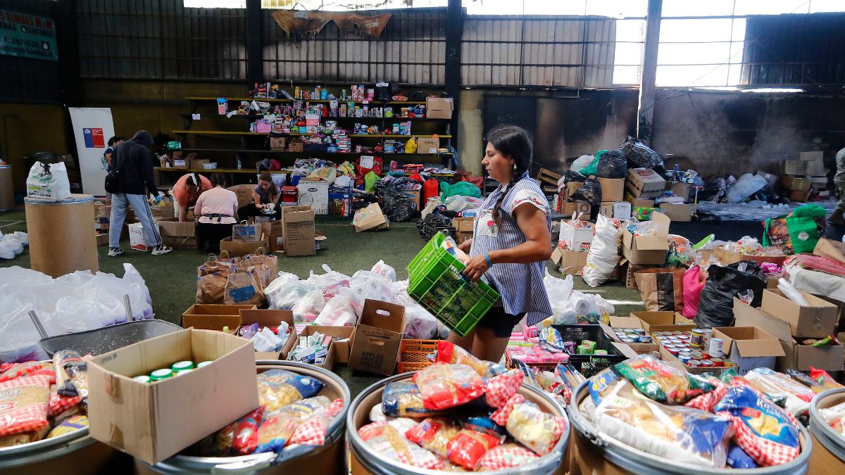 Centros de acopio en RM para apoyar a las víctimas por incendios — Radio Imagina
