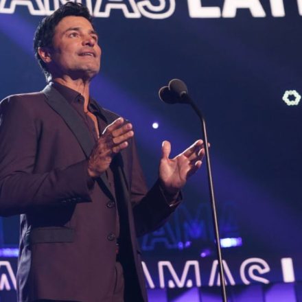 ¡Cómo el vino! Chayanne sorprende a sus fanáticos con su antes y ...
