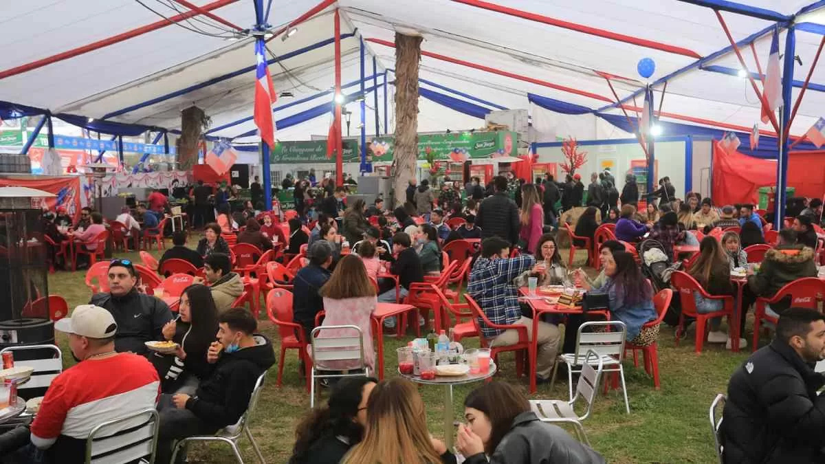 Fiestas Patrias en Chile 2024: Revisa AQUÍ cuáles son las fondas GRATIS ...