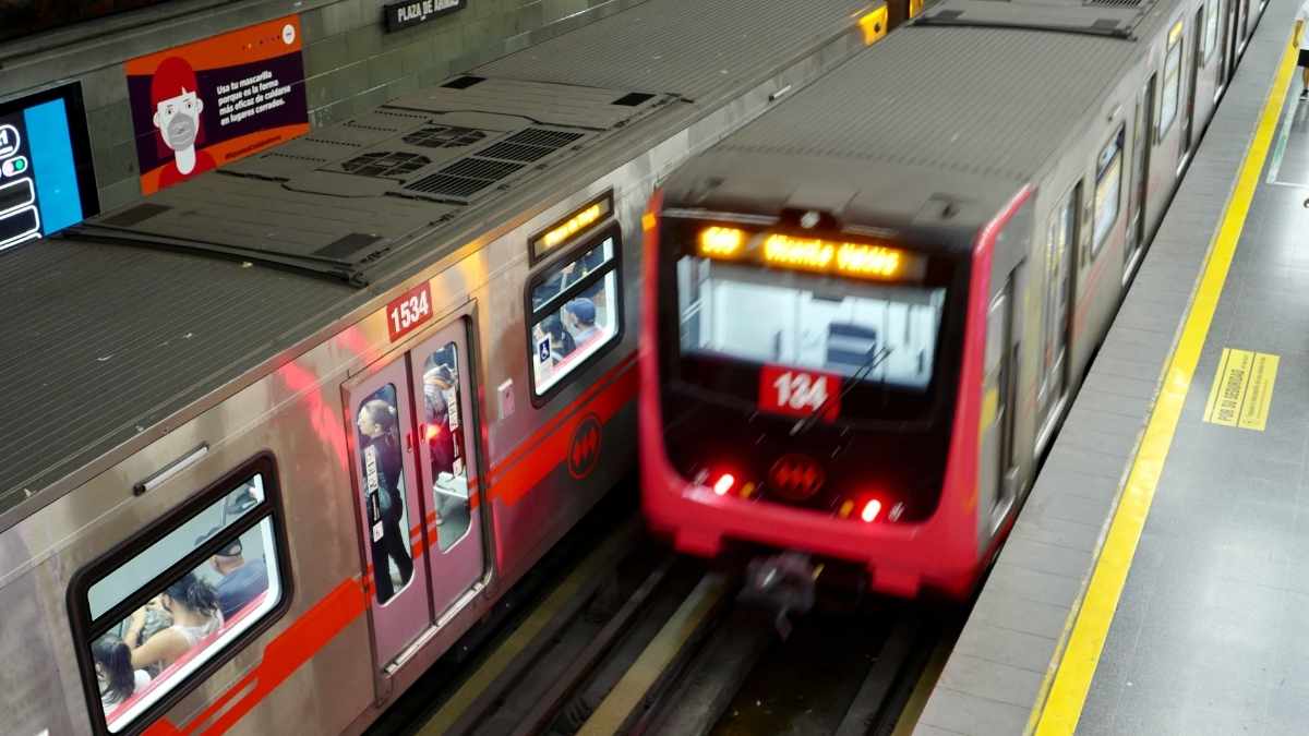 Metro de Santiago cierra estaciones y reporta retrasos en Línea 3: ¿Qué ...