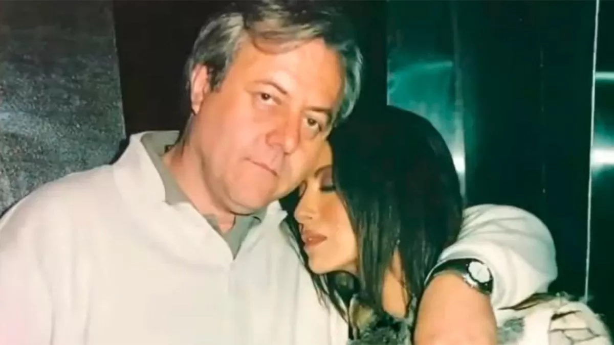 Tras revelarse que le pagaba las operaciones para que se pareciera a ...