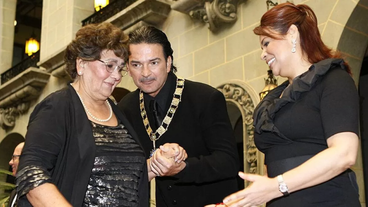 Especial Día de la Madre: La entrañable relación de Ricardo Arjona con su madre Nohemí Morales ...