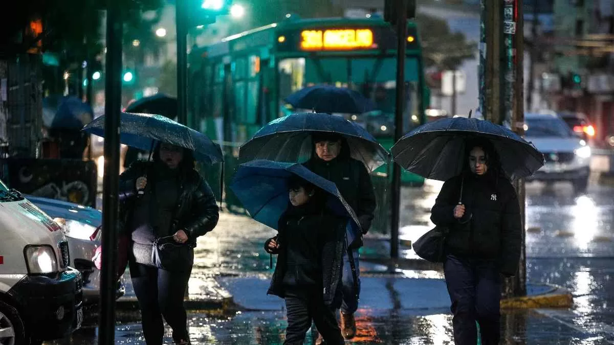 ¿Hasta cuándo continuará la lluvia en la Región Metropolitana?: Revisa los detalles del ...