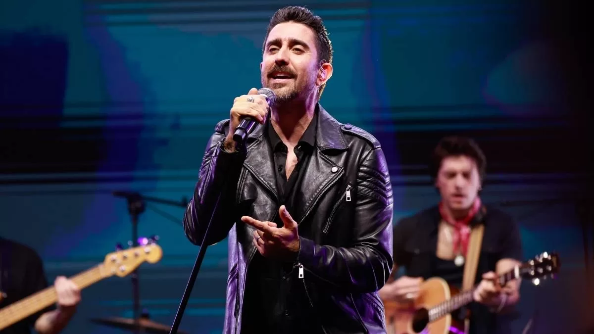 ¡Álex Ubago en Chile! El artista confirma 7 fechas de concierto: Conoce ...
